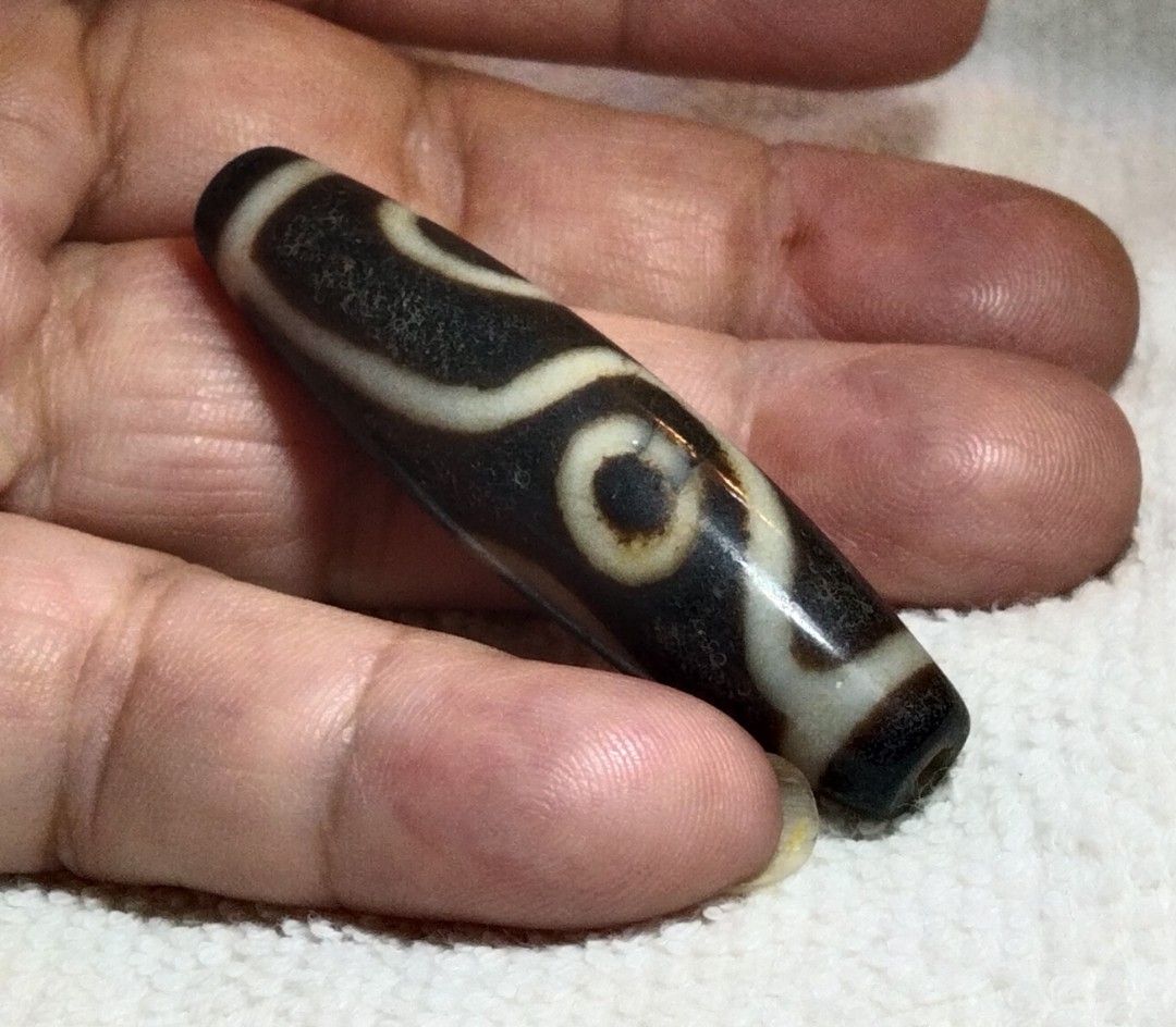 Vintage 3 Eyes Old Dzi Bead, Hobbies & Toys, Collectibles & Memorabilia ...