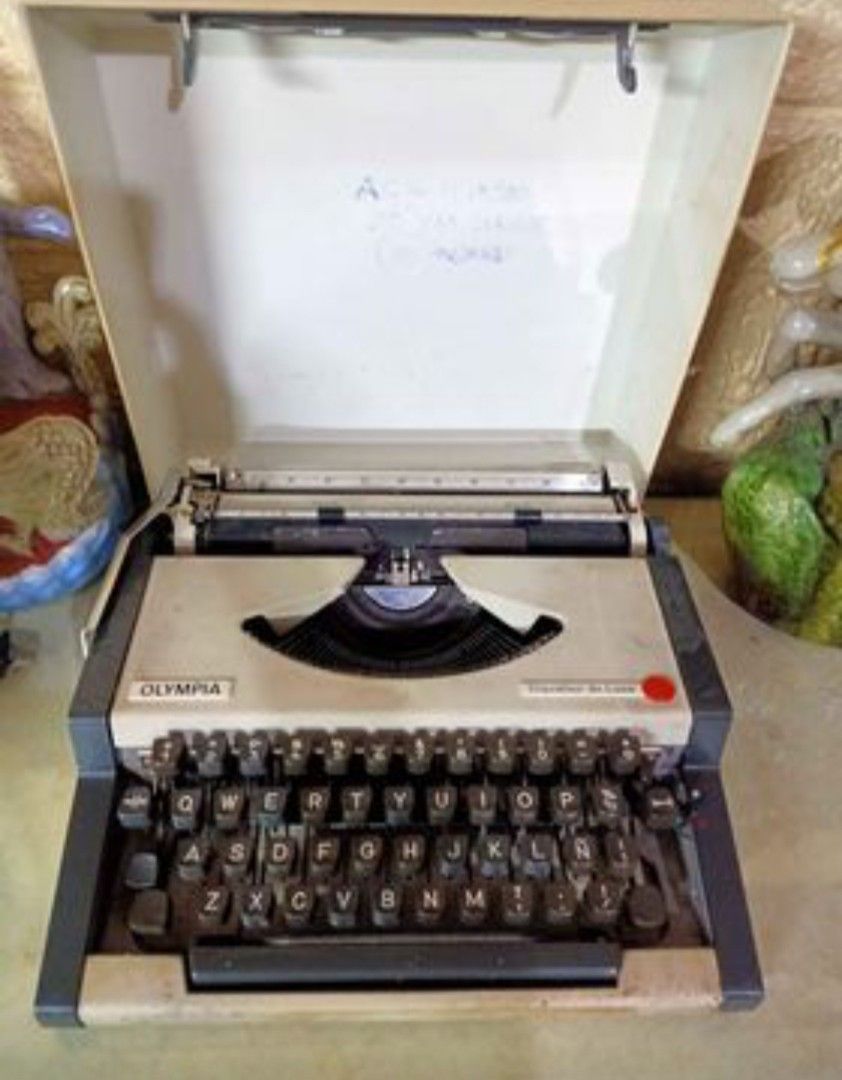 Vintage Olympia typewriter, Computers & Tech, Printers, Scanners ...