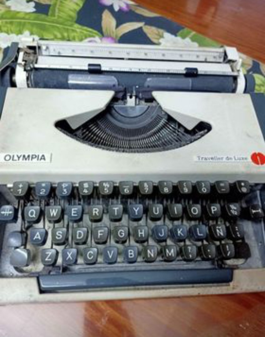 Vintage Olympia typewriter, Computers & Tech, Printers, Scanners ...