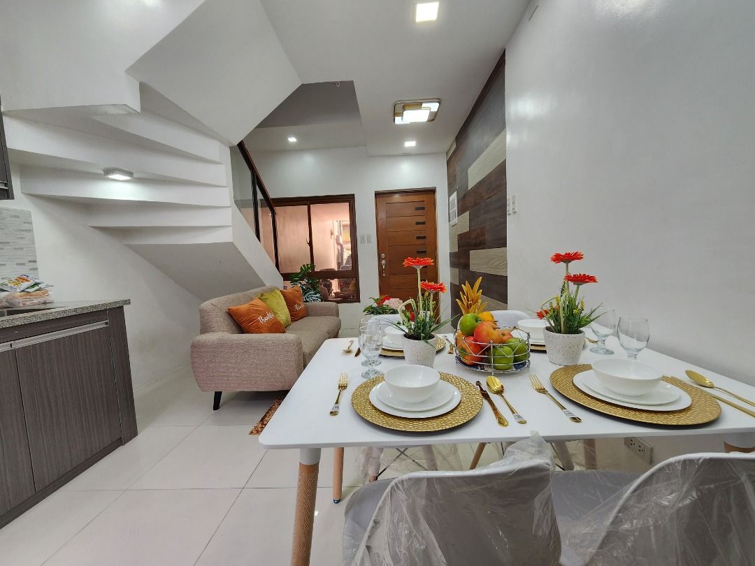 2 Car Garage 10% DP Commercial Residential House and Lot in JP Rizal ...