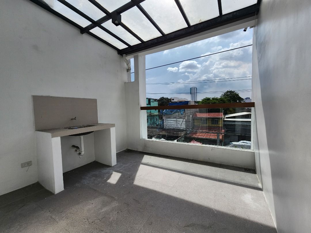 2 Car Garage 10% DP Commercial Residential House and Lot in JP Rizal ...