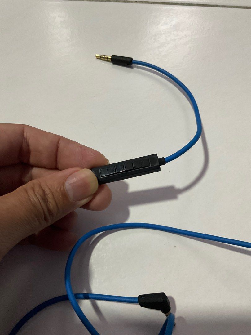 3.5mm audio jack cable with inline mic, Audio, Headphones & Headsets on ...