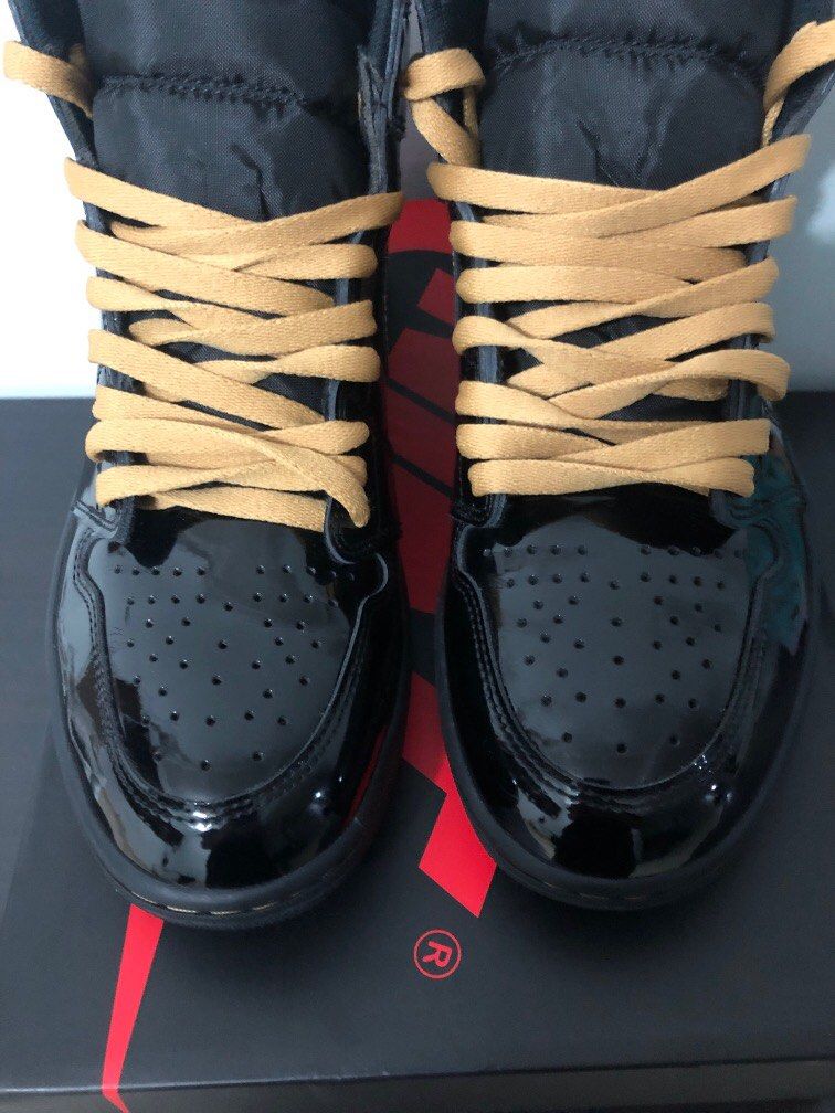 *STEAL* Air Jordan 1 High Black Metallic Gold, Men's Fashion, Footwear ...