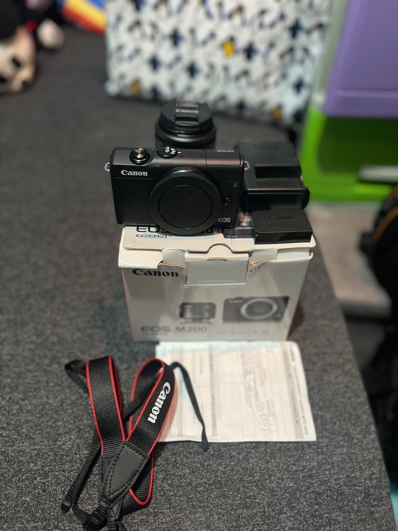 Canon m200, Photography, Cameras on Carousell