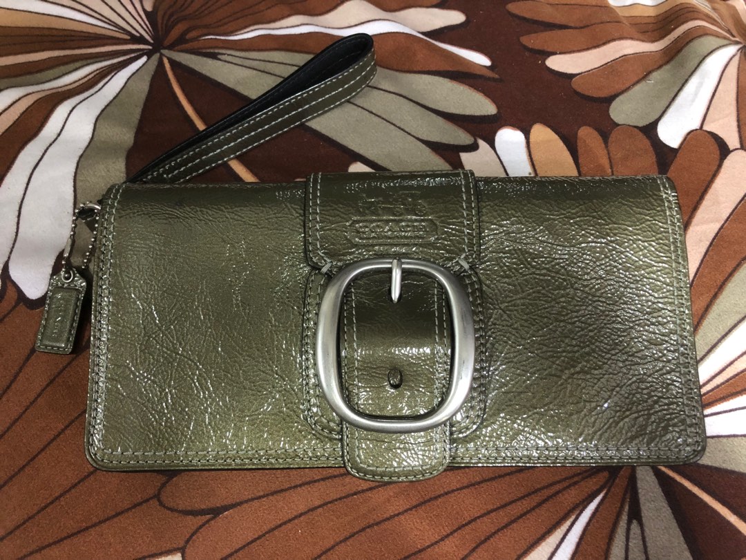 Coach Wallets, Women's Fashion, Bags & Wallets, Clutches on Carousell