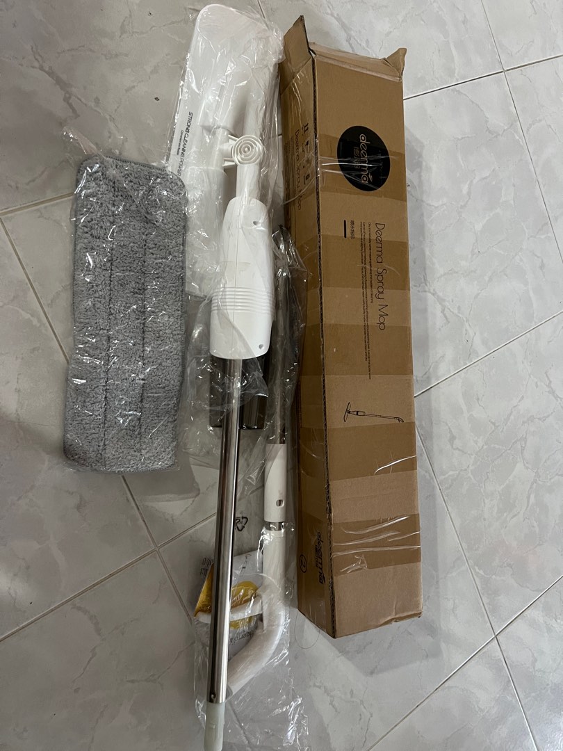Deerma Spray Mop, Furniture & Home Living, Cleaning & Homecare Supplies ...