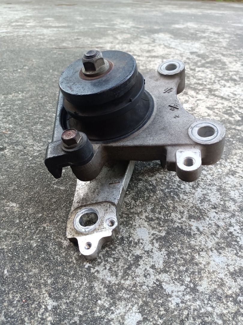 Fd2r Engine Mount, Car Accessories, Accessories on Carousell