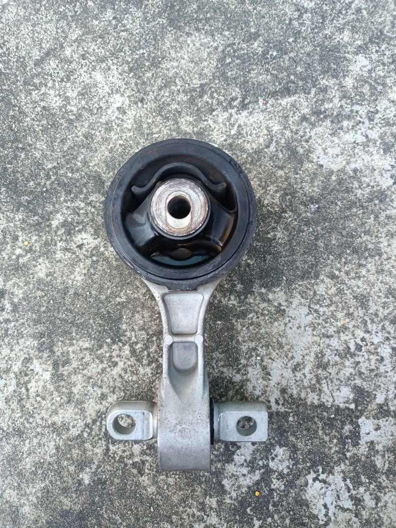 Fd2r Engine Mount, Car Accessories, Accessories on Carousell