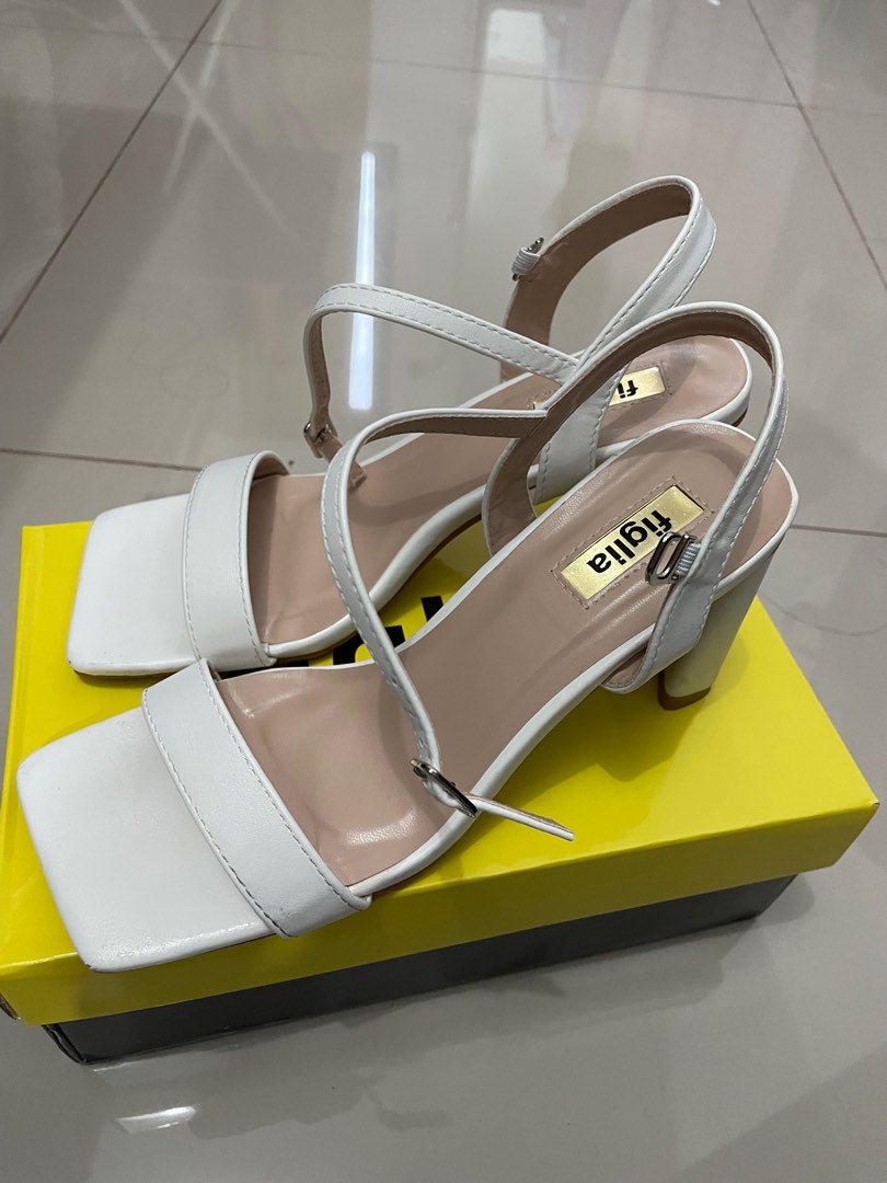 Open toe white high heels 3 inches Figlia (y2k) on Carousell