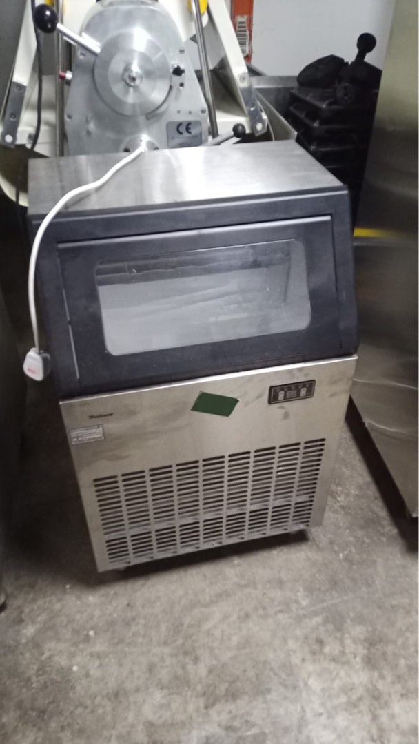 (Free delivery and warranty) Watoor Ice Maker 68 Kg/ ice bin 18kg/ ice ...
