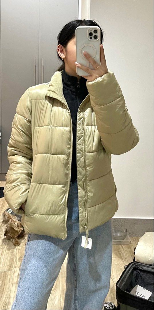 RUSH!! Gap Beige Puffer Jacket on Carousell