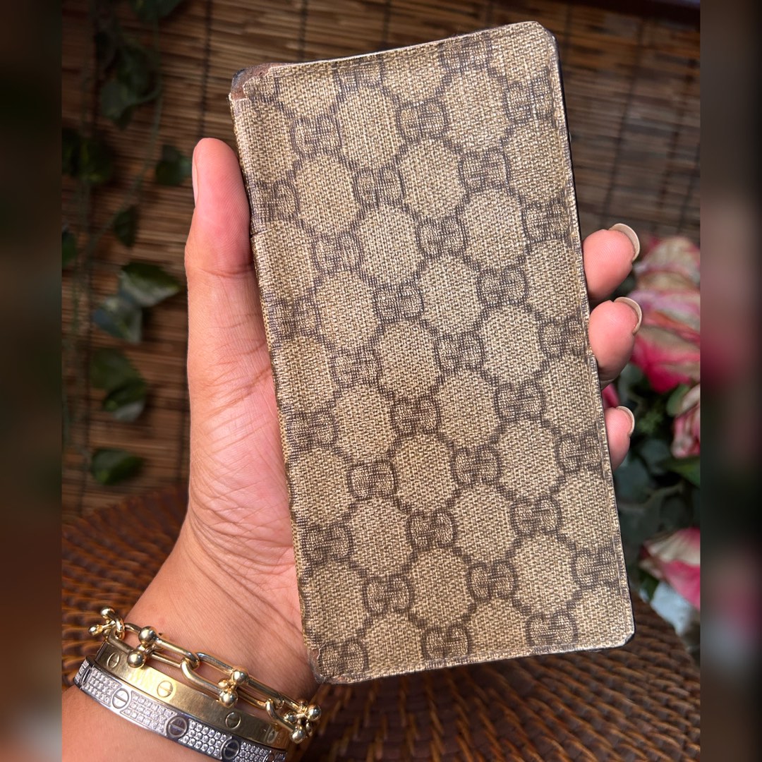 GUCCI vintage wallet, Luxury, Bags & Wallets on Carousell
