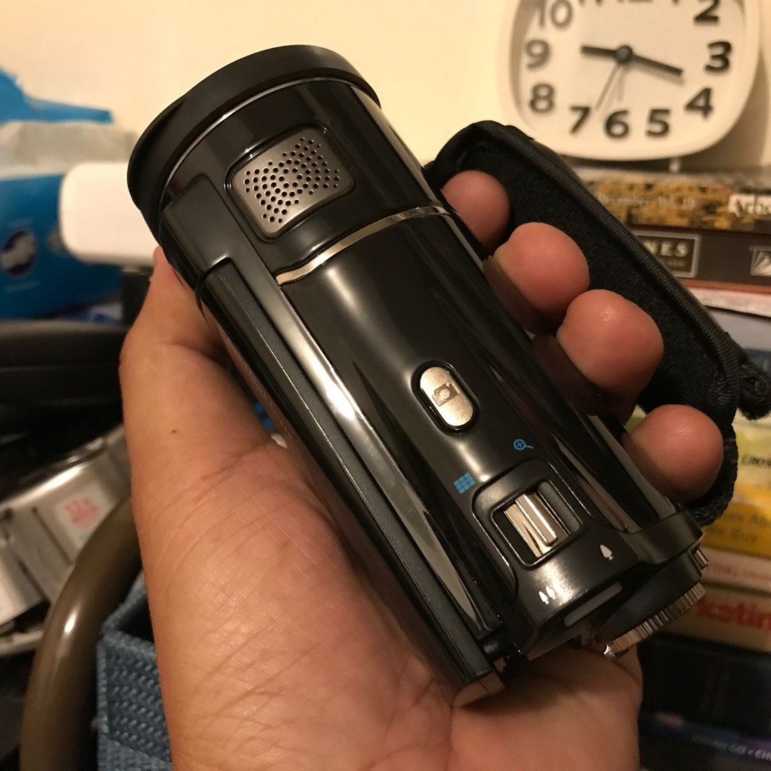 HP V5560u Full HD Camcorder 12.0 Megapixels, Photography, Video Cameras ...