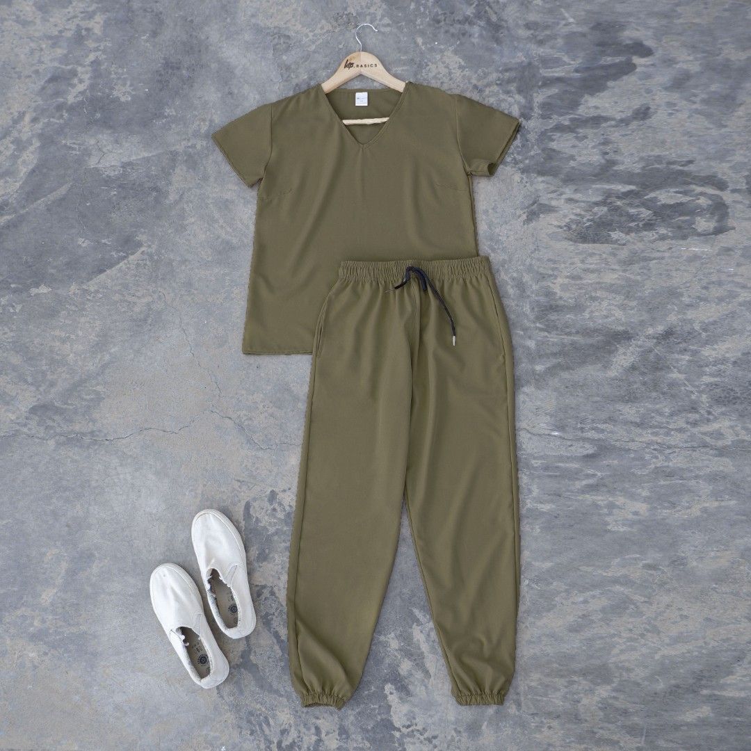 HTP Basics Scrub Suit (set), Women's Fashion, Dresses & Sets, Sets or ...