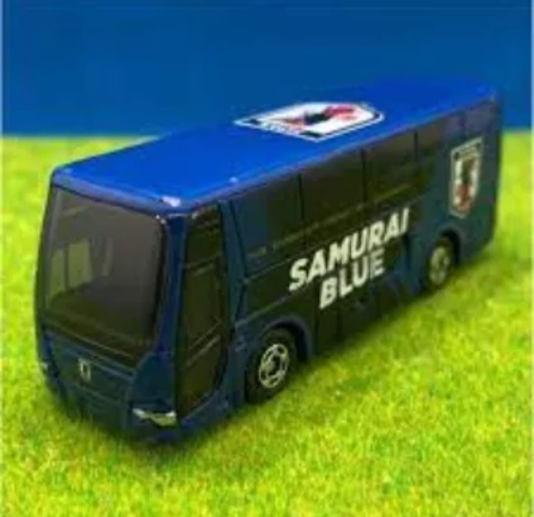 Japan World Cup Bus, Hobbies & Toys, Toys & Games on Carousell