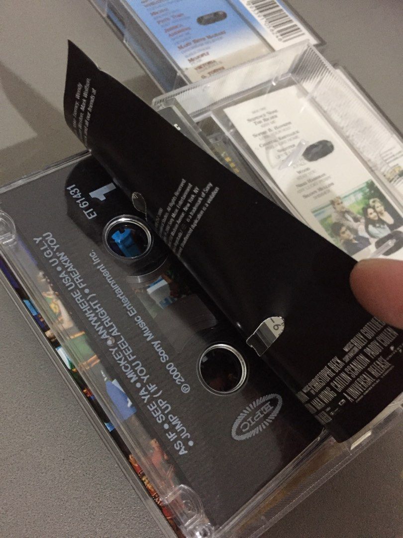 Kaset soundtrack th 90an, Musik & Media, CD, DVD & Lainnya di Carousell