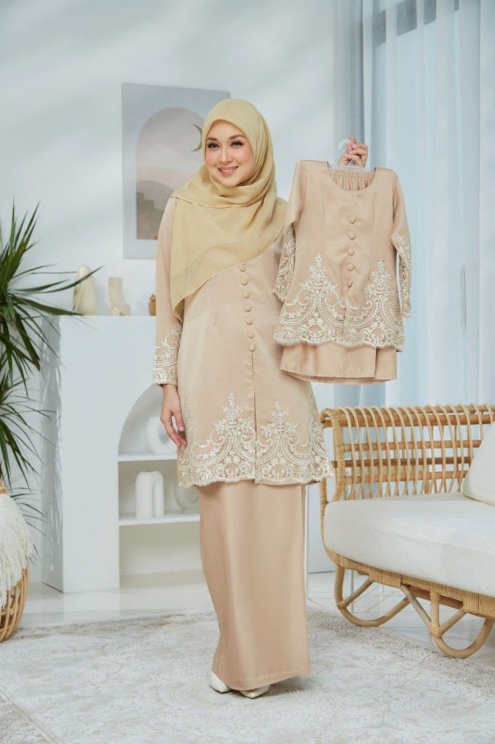 Kebaya Darissa Lace Exclusive, Women's Fashion, Muslimah Fashion, Baju ...