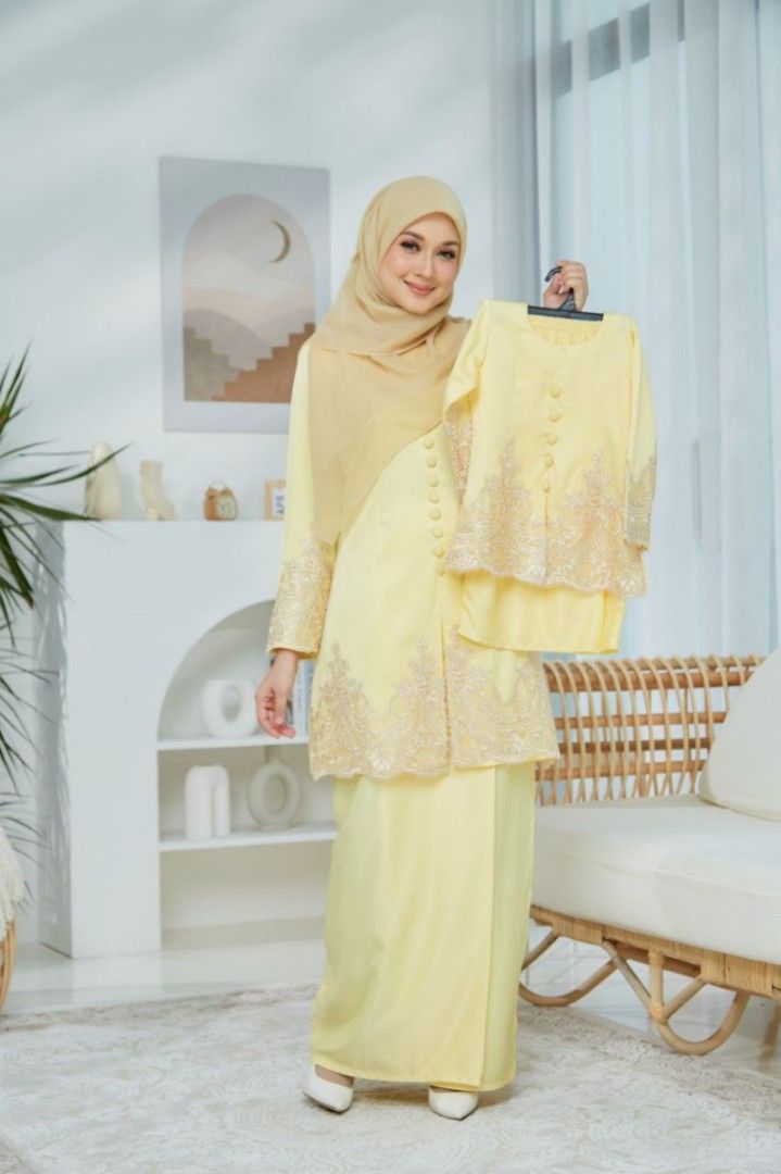 Kebaya Darissa Lace Exclusive, Women's Fashion, Muslimah Fashion, Baju ...