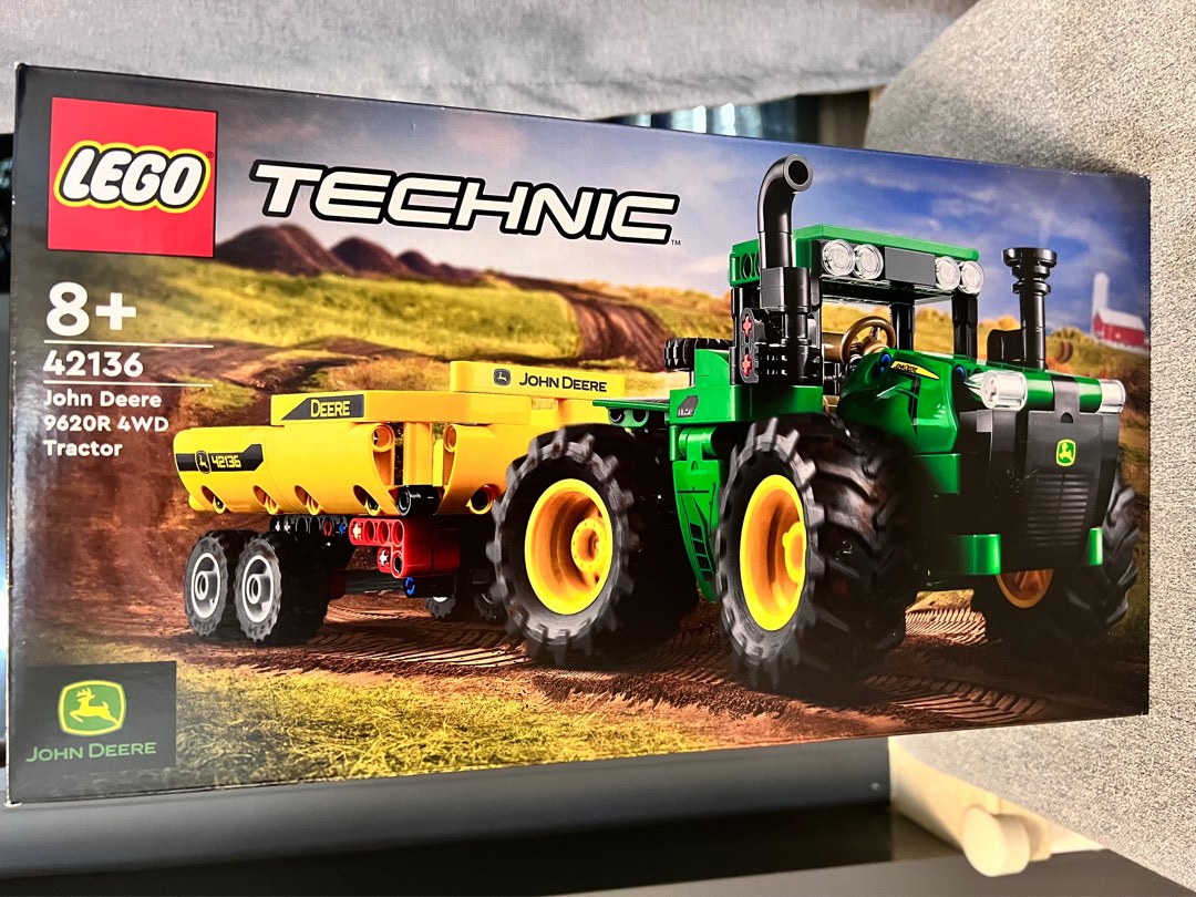 Lego technic series 41236 John Deere tractor, 興趣及遊戲, 玩具 & 遊戲類 - Carousell