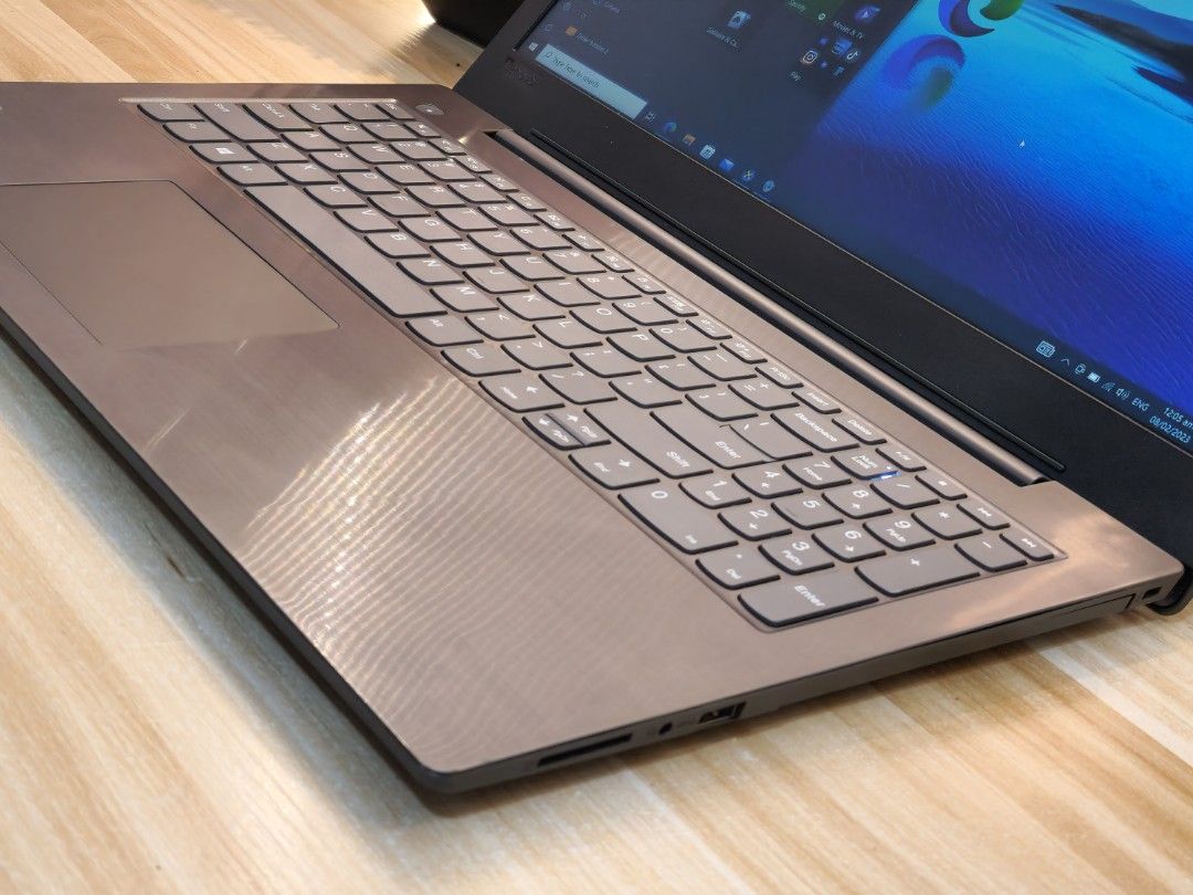 Lenovo Ideapad 81AX i5 8th Gen 12GB RAM 256GB SSD AMD R7 2GB M440 15.6 ...