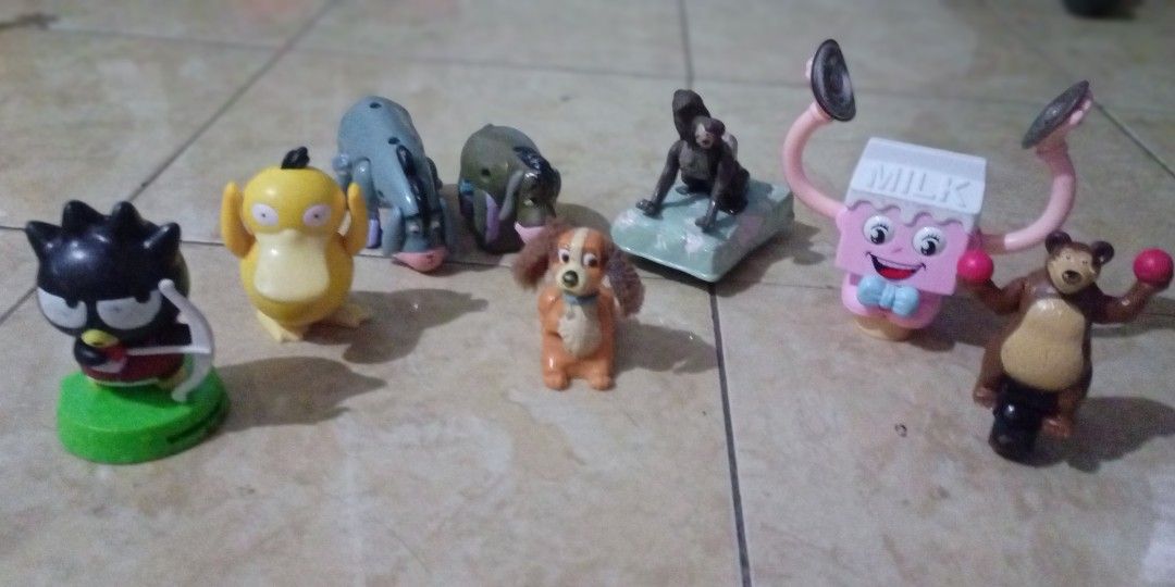 Mainan karakter 5000/pcs, Bayi & Anak, Mainan & Baby Walker di Carousell