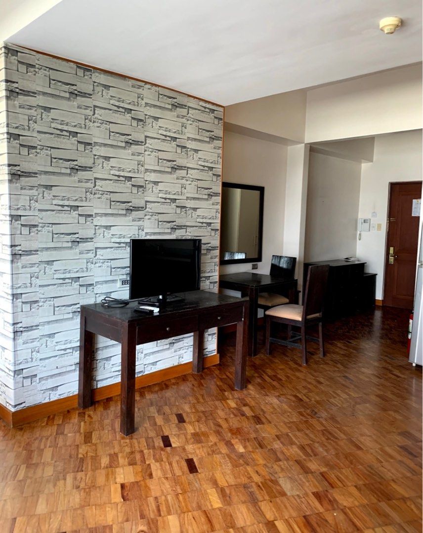 Malayan Plaza Ortigas near Podium & Megamall, Property, Rentals ...