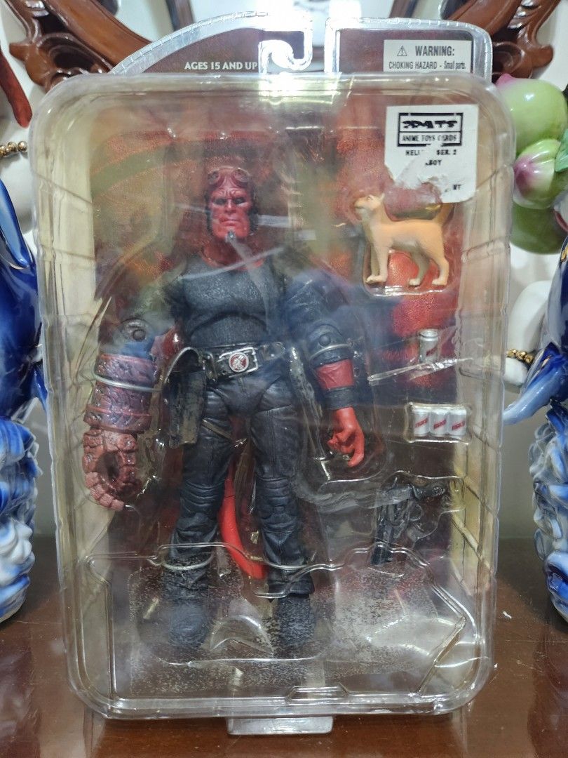 Mezco Hellboy (not McFarlane & Neca), Hobbies & Toys, Toys & Games on ...