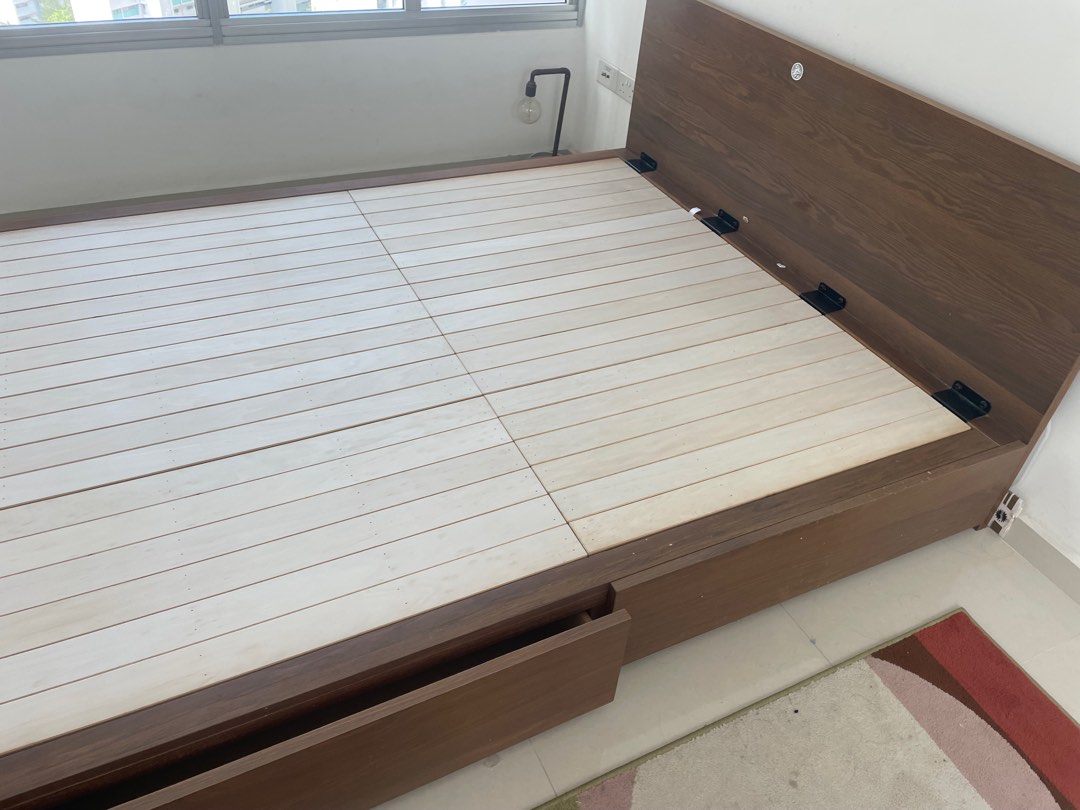 Muji Queen Size Bed Frame, Furniture & Home Living, Furniture, Bed ...