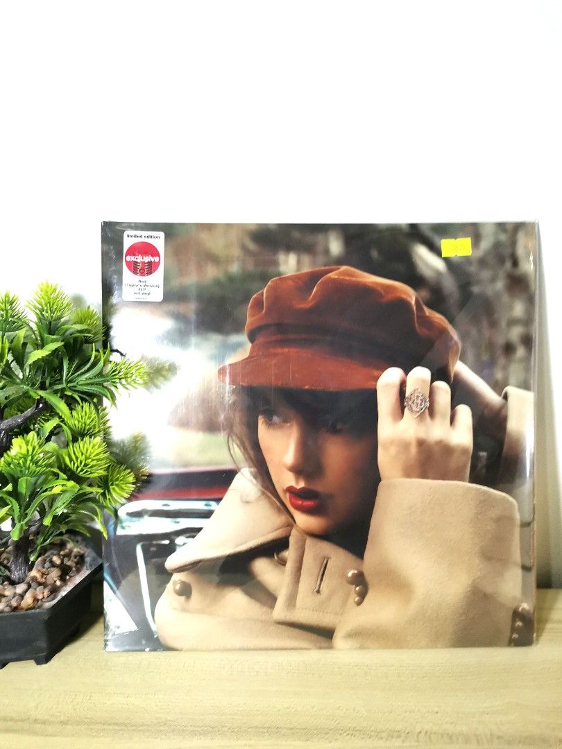 SEALED: TAYLOR SWIFT- RED TAYLOR'S VERSION (TARGET EXCLUSIVE IN RED ...