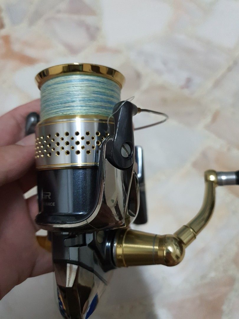 Shimano Stella FE C3000 HG, Sports Equipment, Fishing on Carousell