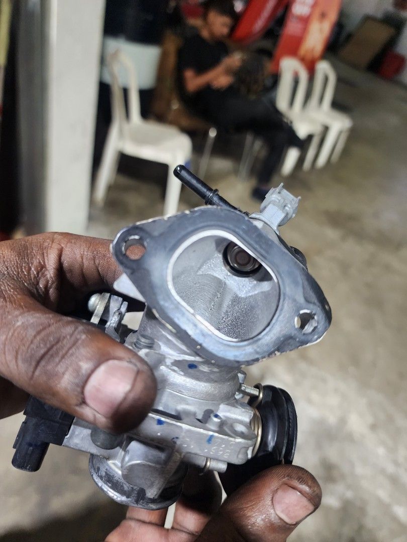 Throttle Body Cleaning, Motorcycles, Motorcycle Accessories on Carousell