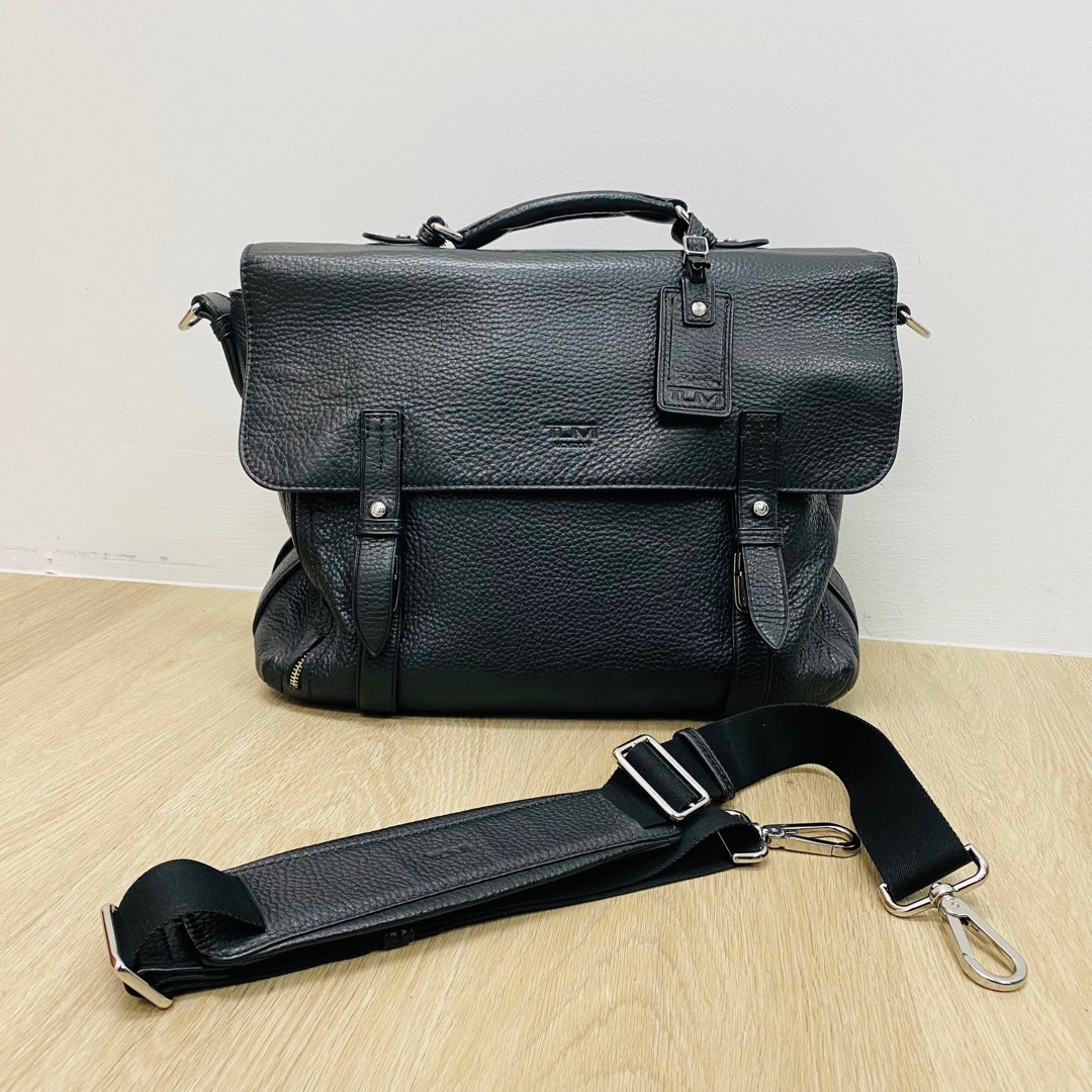 TUMI cowhide briefcase, Men's Fashion, Bags, Briefcases on Carousell