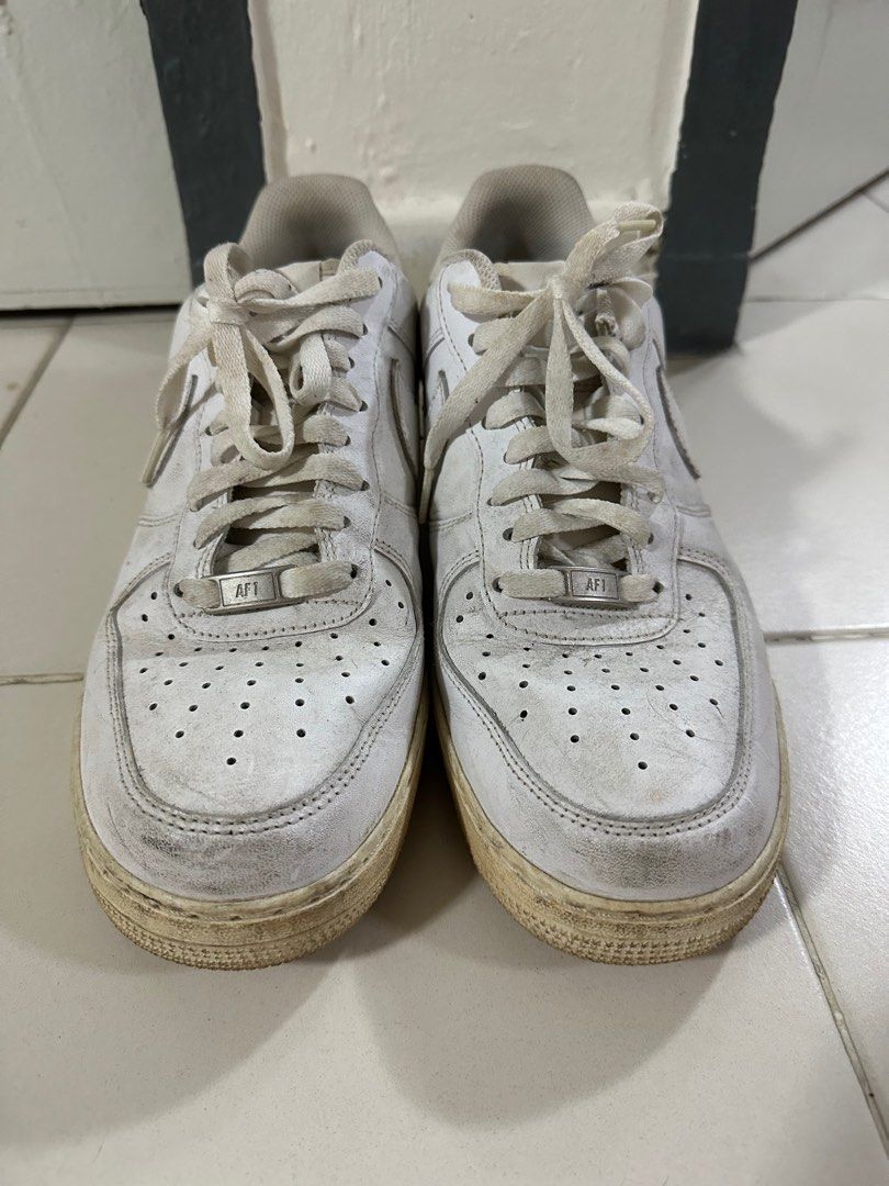 Very Old Air Force 1, Men's Fashion, Footwear, Sneakers on Carousell