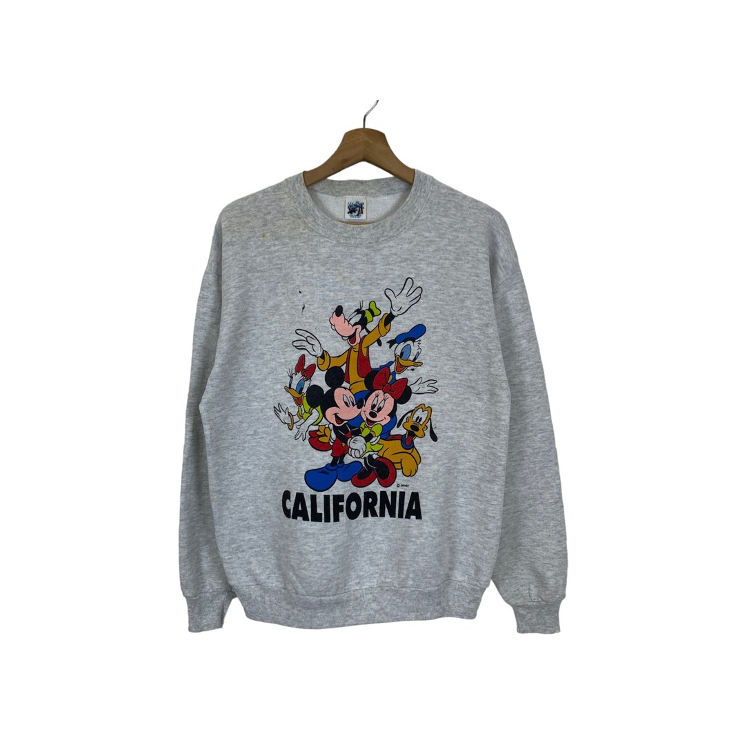 Vintage Mickey Mouse Banyak Watak, Men's Fashion, Coats, Jackets and ...