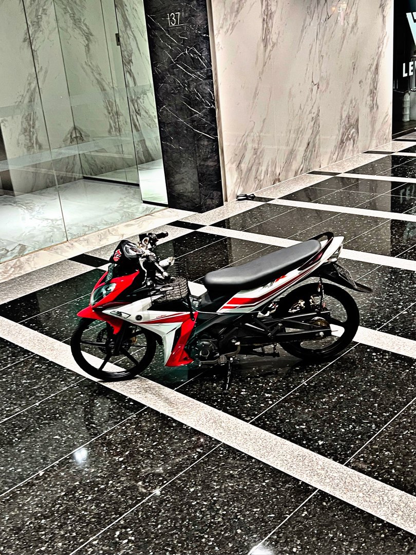 X1R Ori Red White Coverset, Motorcycles, Motorcycle Accessories on ...