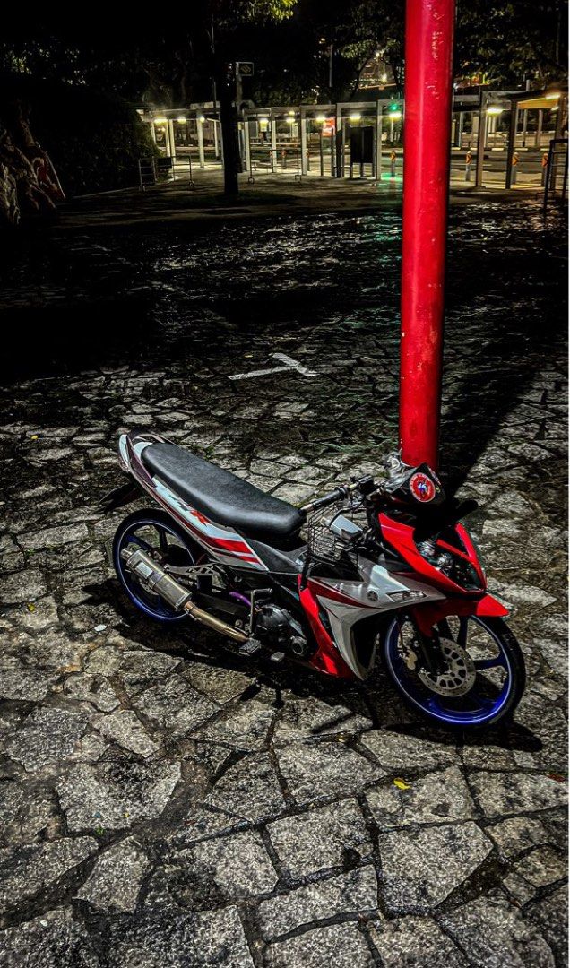 X1R Ori Red White Coverset, Motorcycles, Motorcycle Accessories on ...