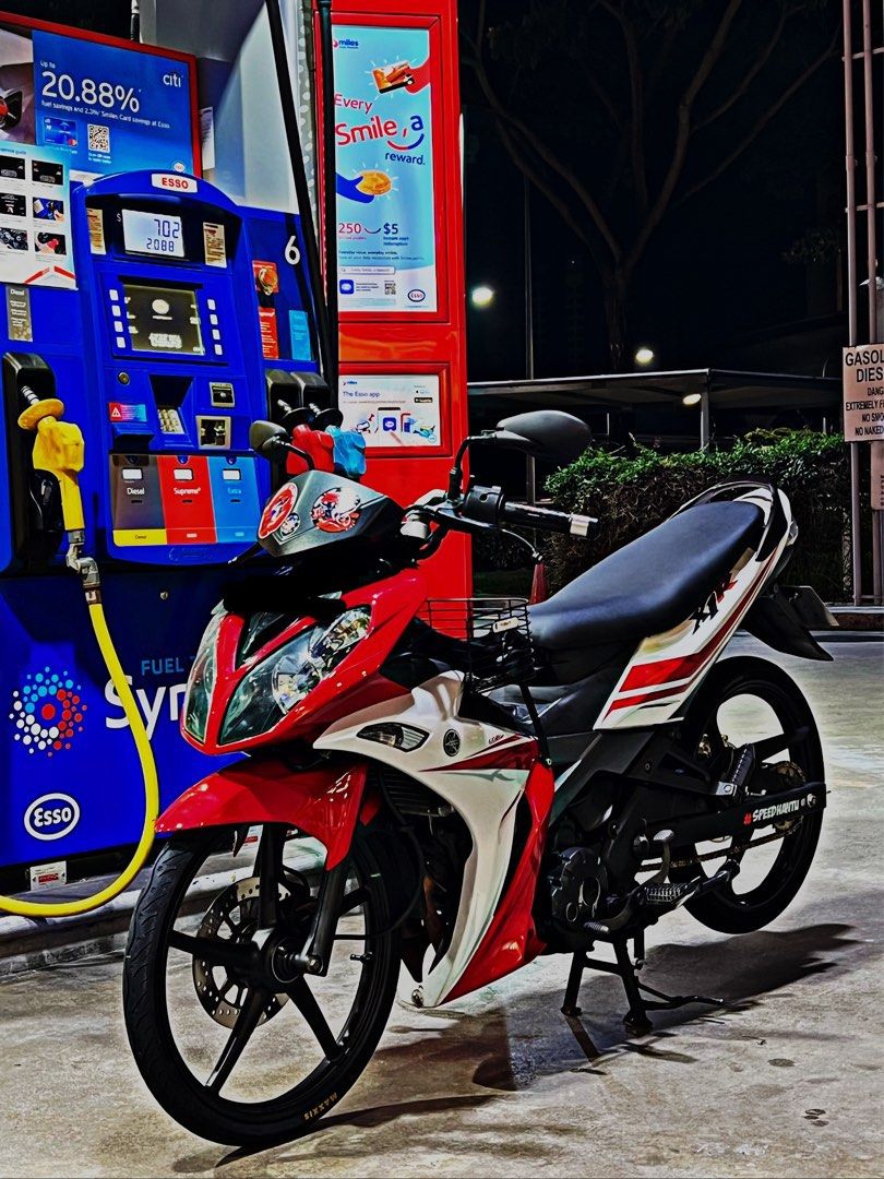 X1R Ori Red White Coverset, Motorcycles, Motorcycle Accessories on ...