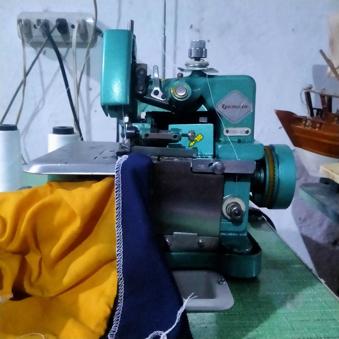 YAMATO EDGING/OVERLOCK SEWING MACHINE WITH TABLE, STAND,WASTE CHUTE ...