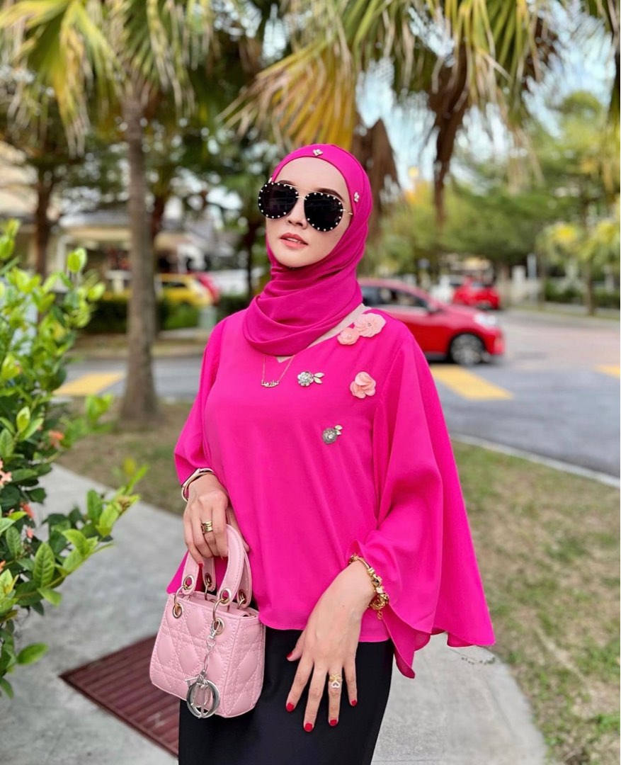 Zalia Top, Women's Fashion, Muslimah Fashion, Tops on Carousell
