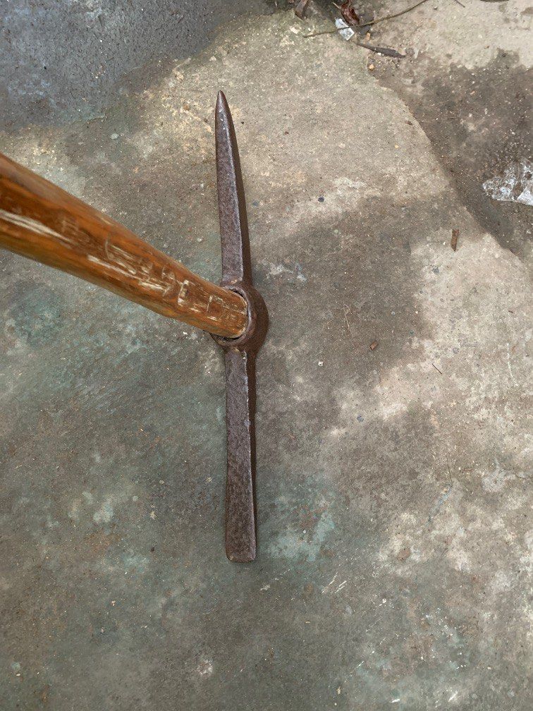 Antique pickaxe ⛏ @ AA ( about 20 x 32 inch ), Hobbies & Toys ...
