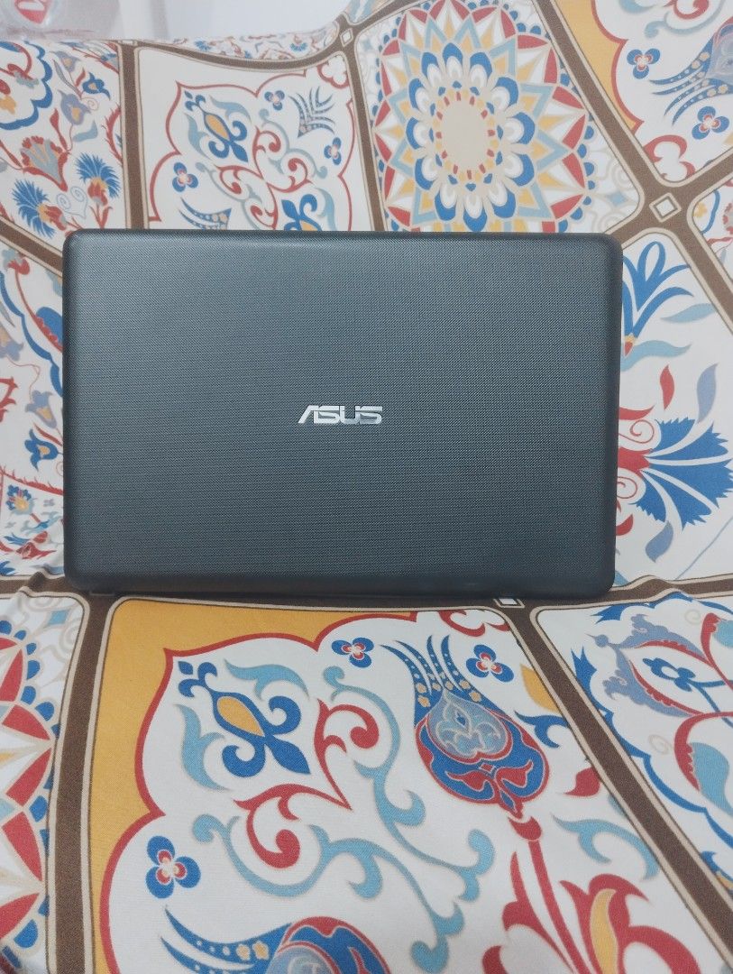 Asus notebook E202S celeron N3, Elektronik, Komputer, Laptop di Carousell