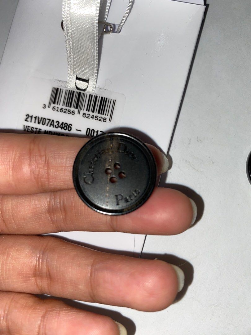 AUTHENTIC CHRISTIAN DIOR BUTTONS, Luxury, Apparel on Carousell