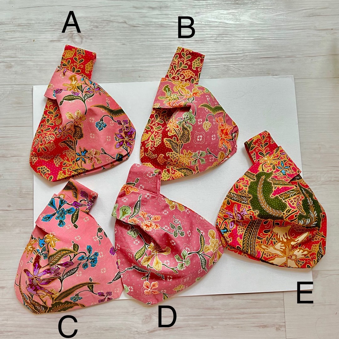 Batik Mini Knot Bag Handmade in Singapore, Women's Fashion, Bags ...