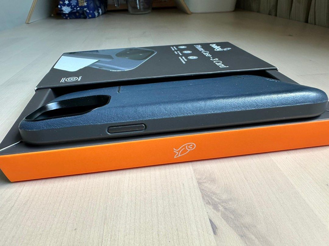 Bellroy case 3 card in Basalt - iPhone 13 Pro Max, Mobile Phones ...
