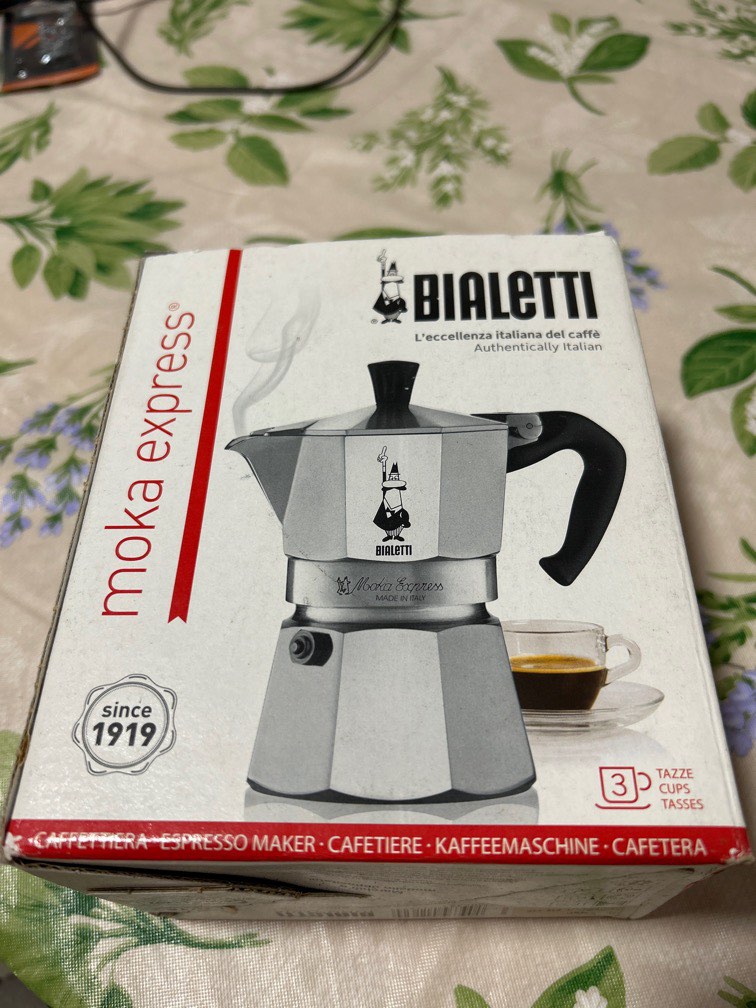 Bialetti Moka Express, TV & Home Appliances, Kitchen Appliances, Coffee ...