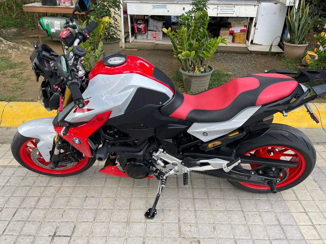 BMW F900R Sports Edition 2021, Motorbikes, Motorbikes for Sale on Carousell