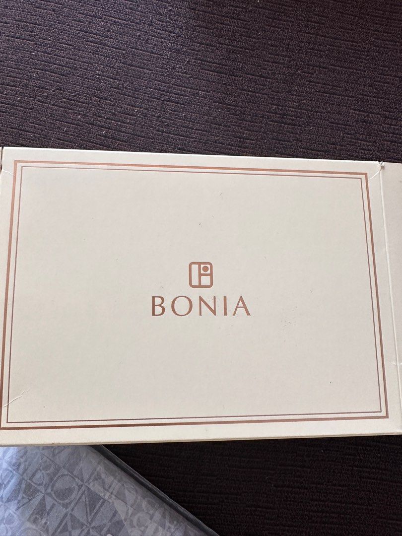 bonia wallet limited edition, Luxury, Bags & Wallets on Carousell