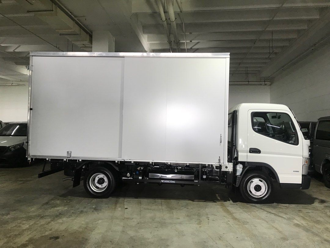 Six Months Old 14ft Mit Box Lorry for Least, Cars, Commercial Vehicles ...