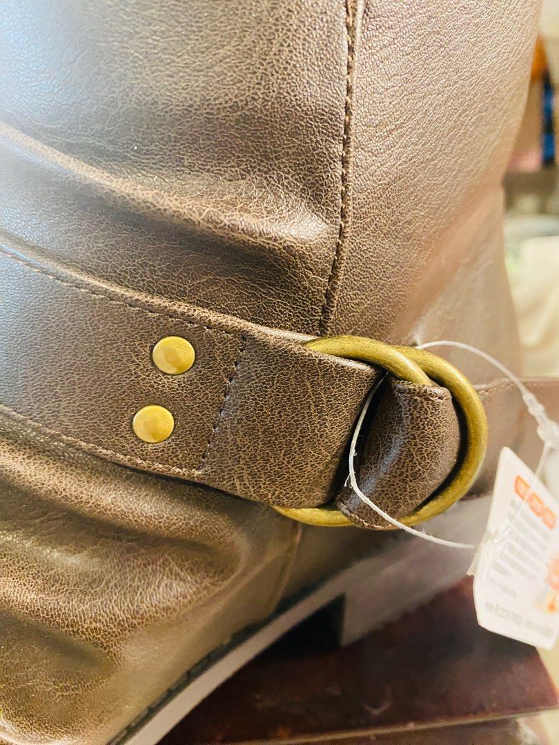 Closshi Premium, Women's Fashion, Footwear, Boots on Carousell