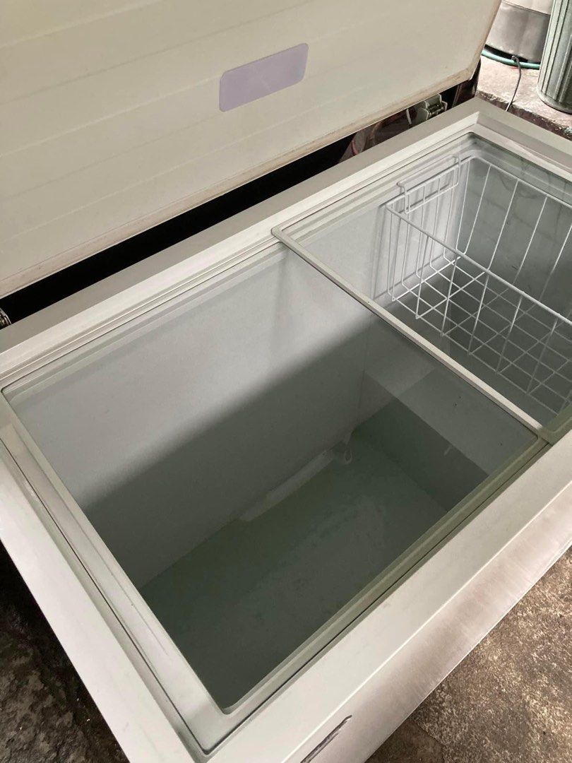 Condura chest freezer inverter, TV & Home Appliances, Kitchen ...